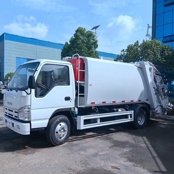 ISUZU 100P 6 wheels 5cbm rear loader garbage compactor truck_Chengli